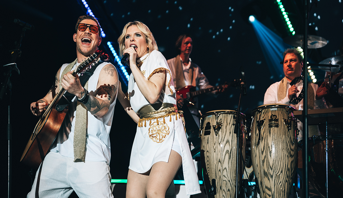 Abbamania The Show – mit Orchester & Band – 50 Jahre Waterloo – Tour ...